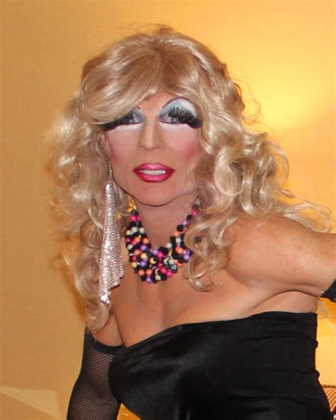 Cortney Blonde Closeup This Is The Closeup Of Another Pi Flickr