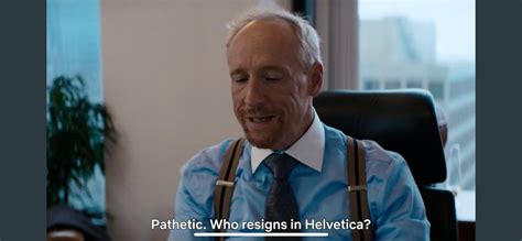 Burberry 发布了新 Logo 这次不但抛弃毫无个性的 Sans Serif 等线体、重新使用时髦而不乏传统味道的 Serif 衬线体