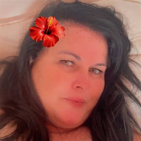 Branquinha Valbranquinha • Threads Say More