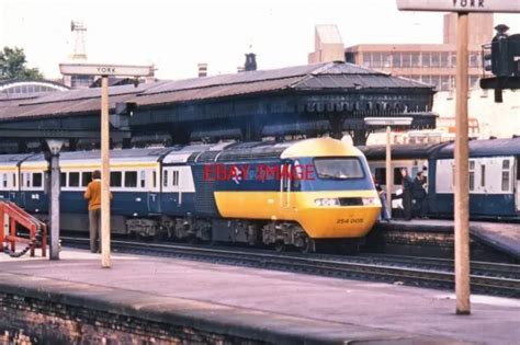 Photo Hst Class 254 Unit 254 005 At York Aug 1976 £1 85 Picclick Uk