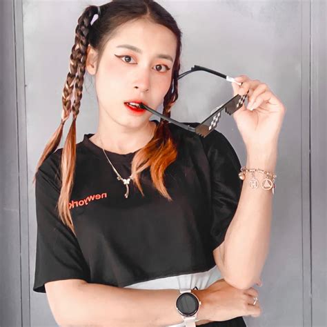 ម៉ា នីន Nin Nin