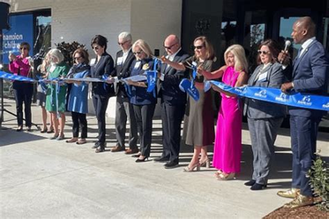 Ribbon Cutting Mossross