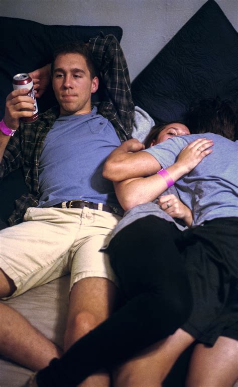 Το σεξ στην πανεπιστημιούπολη μέσα από ένα φωτογραφικό αφιέρωμα Neopolis