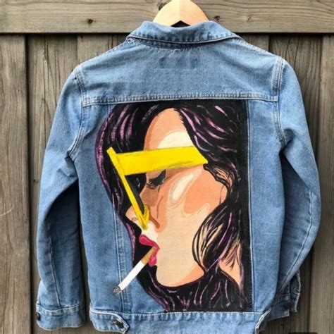 کمدا قیمت و خرید نقاشی‌روی‌لباس‌ رنگ لی