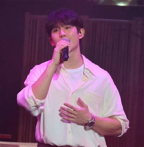 정해인 88년생 맞나 교복 입더니 고등학생 회춘