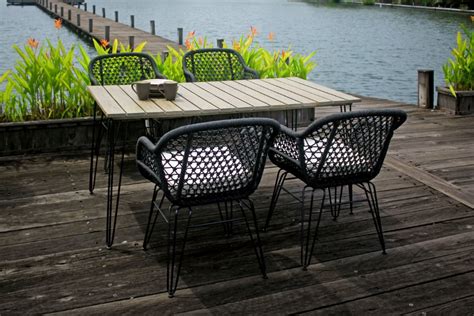 Igbo Table Mazuvo Indo