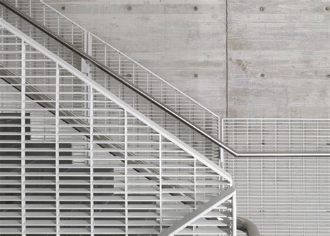 Richard Meier Designs Offices With Horizontal Louvres And Vertical Gardens