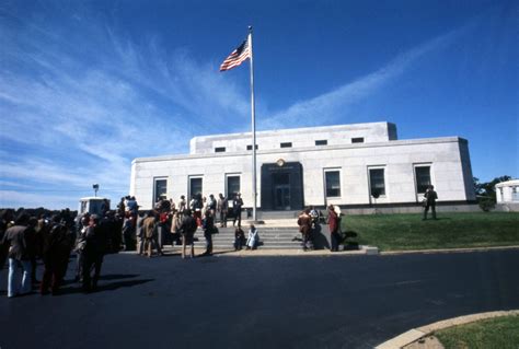Historic Photos Show Fort Knox Gold Reserves Vaults Through The Years