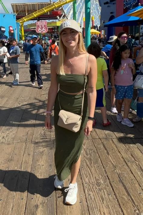 What To Wear In Los Angeles 25 Chic Outfit Ideas For La Weather