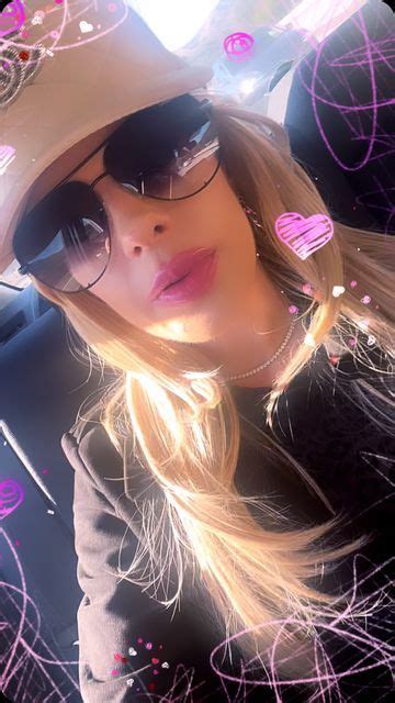 Sofia Vergara Poses In String Vest As She Soaks Up The Sunshine Artofit