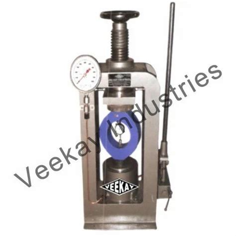 Compression Cube Testing Machine At Best Price In New Delhi By Veekay Industries ID 10492598555