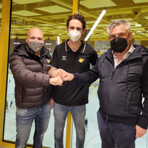 Tomas Sholl Bleibt Ein Wolf Hc Falkensteiner Pustertal