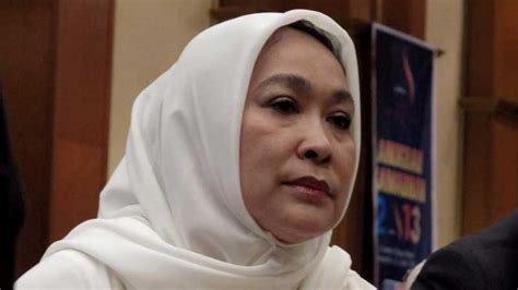 Foto Laporkan Suami Ke Polisi Ini Profil Jenny Rachman