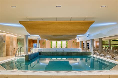 Megújult A Hévízi Ensana Thermal Aqua Szálloda Modern Termálmedencék