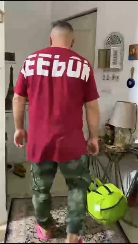 ‎نازیلا حسین زاده‎ ‎امان از دست ما زنا خودتون پولمونو بدین تا دیوونه نشین😜😜 بلاگر طنز خنده