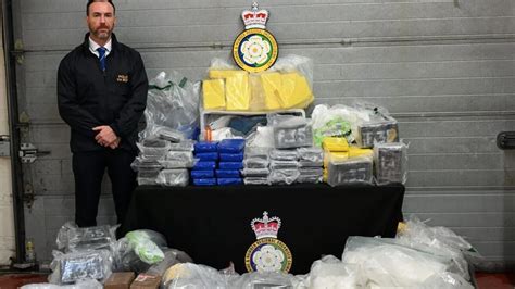 Cjng En Reino Unido Encarcelan A Traficantes Que Distribuían Cocaína En Cajas De Pollo