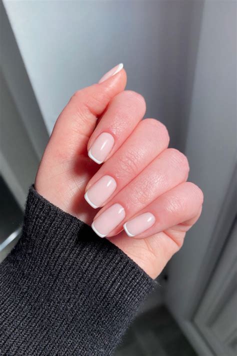 Chic And Minimalist Clean Girl Nail Ideas For Effortless Elegance 1