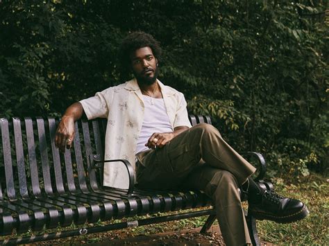 Dont Be Surprised If You See Luke James Out In These Summertime Chi