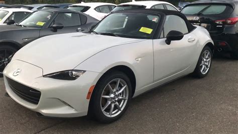 Review 2017 Mazda Mx 5 Miata Convertible Youtube