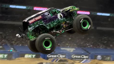 Kansas City 2023 Grave Digger Crash Monster Jam Videos 2023 Youtube
