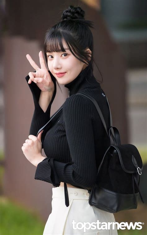 권은비 앙큼한 깜장 토끼 권은비의 영스트리트 출근길 [hd포토] 네이트 연예