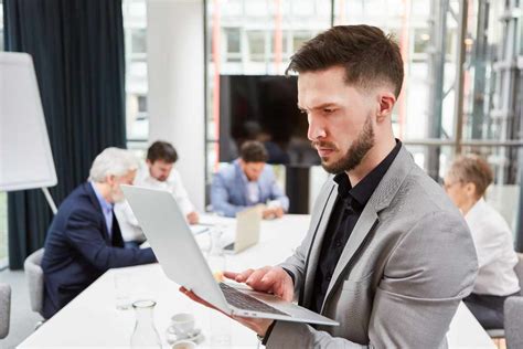 Understanding Constructive Criticism And Destructive Criticism Urbaki Mind