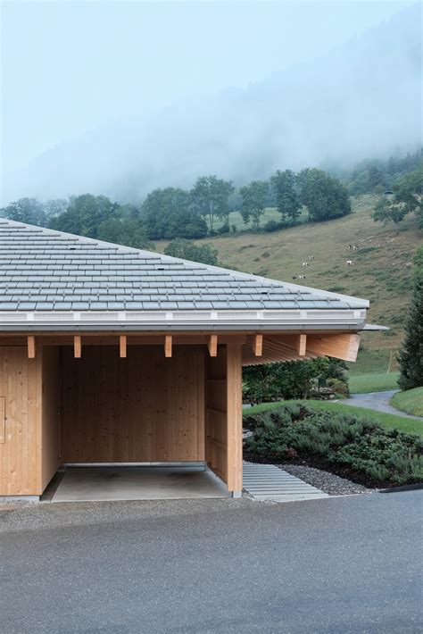 피라미드 루프 Charly Jolliet Architecte House With A Pyramid Roof