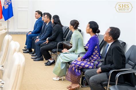 សម្តេចតេជោ ហ៊ុន សែន បានអនុញ្ញាតឱ្យ អ្នកឧកញ៉ា ម៉ៅ ចំណាន និង គណៈប្រតិភូសមាគមសិល្បករខ្មែរ