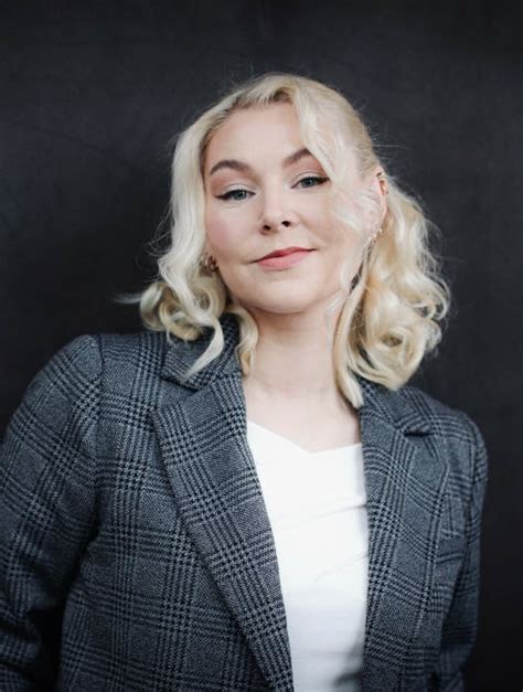 Da De Havde Sex Græd Hun Jeg Er Færdig Med At Lade Som Om Femina