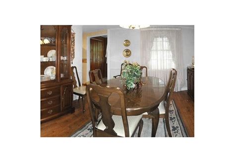 See Inside The Converted Schoolhouse That Made Leanne Ford Famous