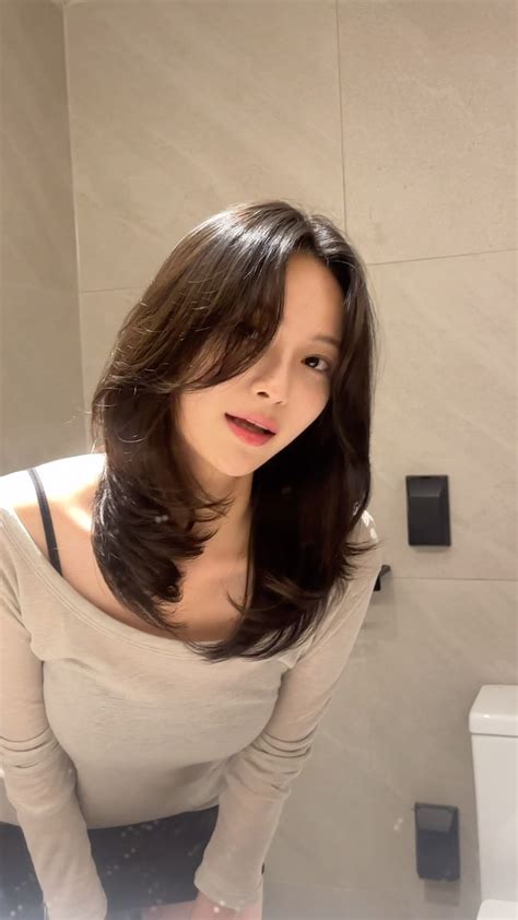 에이엠톤 권준형 중단발 단발 레이어드디자인 전문가 일상에서 편한 손질과 행복을 주고 싶은 마음으로 디자인하는 픽스펌 🤍 중단발 중단발레이어드컷