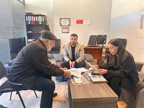 კონსტანტინე მოქალაქეთა მიღება გავმართე გლდანში არსებულ წარმომადგენლობაში ვეკუას 16ა Facebook