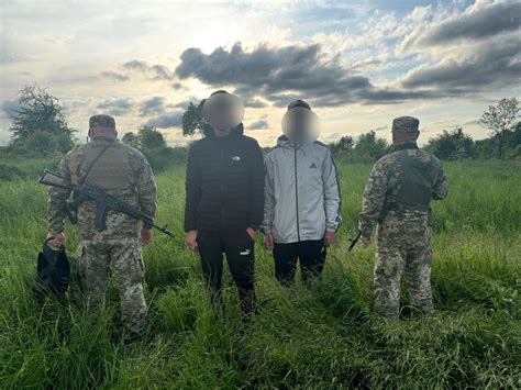 НА ЛЬВІВЩИНІ ПРИКОРДОННИКИ ЗАТРИМАЛИ СІМОХ ПОРУШНИКІВ КОРДОНУ Державна ...