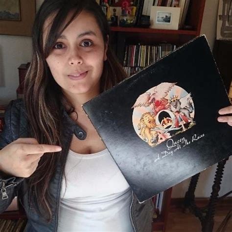 Sara Echeverry Medium