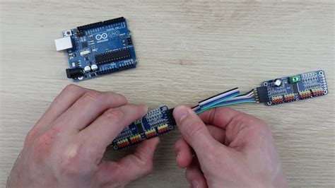 Mechanical 7 Segment Display Clock Using An Arduino 28 Servos The