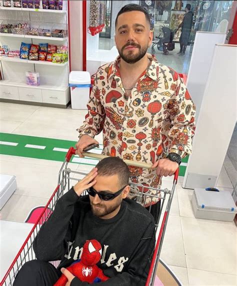 بیوگرافی اعضای تاک داون حواشی دستگیری ویدو