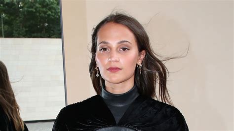 Alicia Vikander Um Caso Real