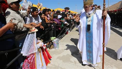 Minero Viaja Con La Imagen De La Virgen De Chapi Desde Chala Video Edicion Correo