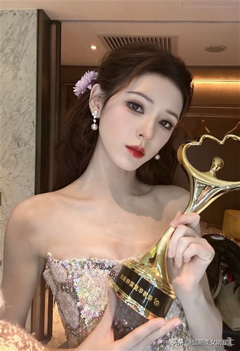 8位姓“张”的女明星，美若天仙，颜值与才华兼具，你最喜欢谁？ 复文网