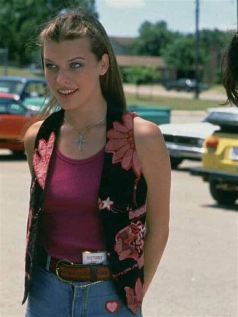Milla Jovovich Milla Jovovich 70s Inspired Fashion Fashion Film