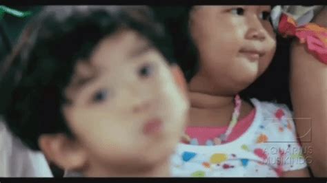 94 Gambar GIF Dewasa