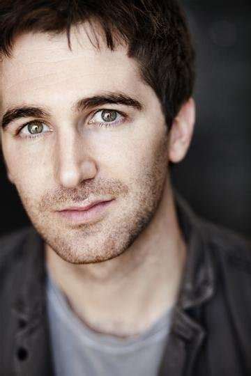 Tom Lorcan Joins The Cast Of One Man Two Guvnors