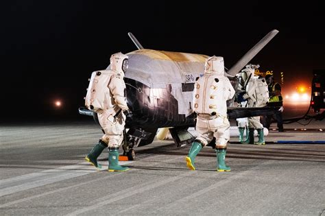 X 37b Orbital Test Vehicle Concludes Sixth Successful Mission United