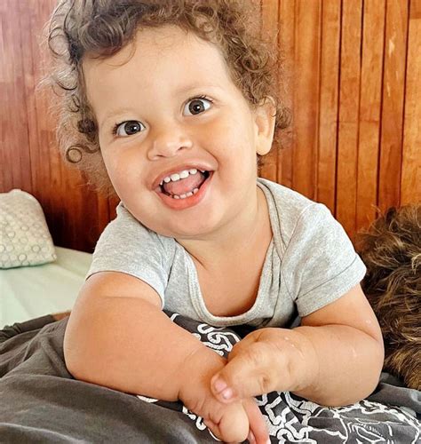 این نوزاد بانمک دلتان را به درد می آورد خنده های شیرین پشت پرده درد