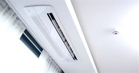 에어컨 틀었더니 퀴퀴한 냄새가 당장 ‘이곳 확인하세요