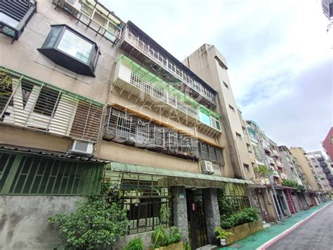 台北市大安區新生南路一段145巷11號3樓｜幸安國小‧金華中學區｜大坪數精華區｜toro Estate 鑫創法拍