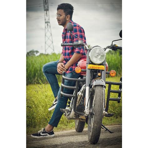 Instagram Video By Abhishek M • Jan 10 2025 At 934 Pm