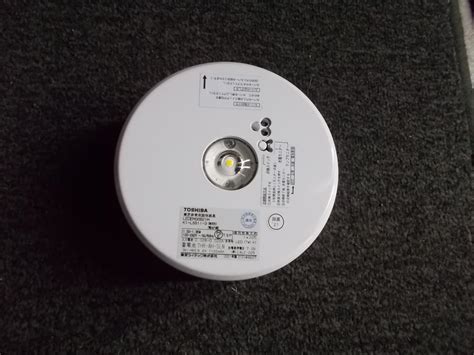 東芝非常用照明器具 Ledem30821m メルカリ