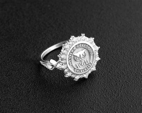 Custom College Ring For Woman Graduation T Ring Senior Class Ring