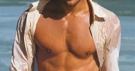 Hollywood Hunk Brad Pitt Has Slapped Himself With A Screen Sex Ban